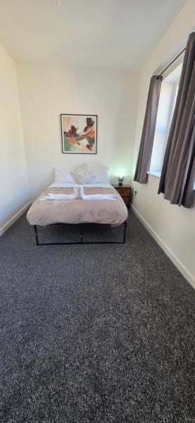 Burton House - 1br - Sleeps 2 - Flat 5 - Barry