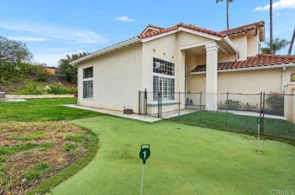 Private Master Suite In Spanish-style Oceanside - Vista, CA