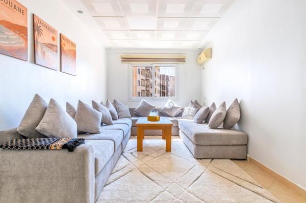 Spacious Bright Appartment With Fiber & Ac In City Center - Agadir