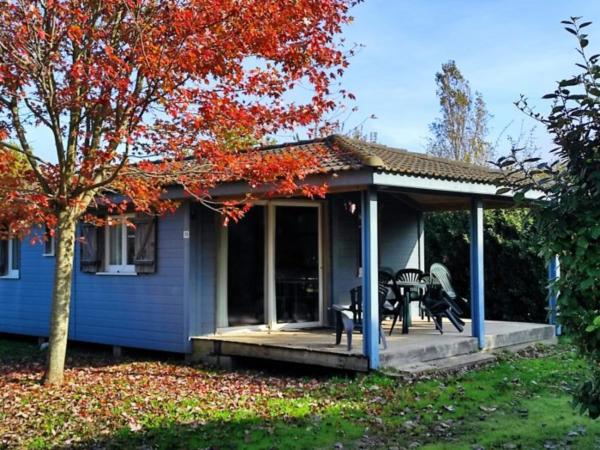 Coastal Cottage Retreat For Two - Île d'Oléron