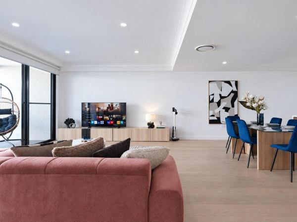 Modern Spacious Norwest Family House Near Metro & Lake - ブラックタウン