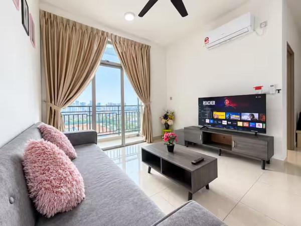 Sks Larkin Stadium Larkin Terminal Bus Town Area Jb City - Johor Bahru