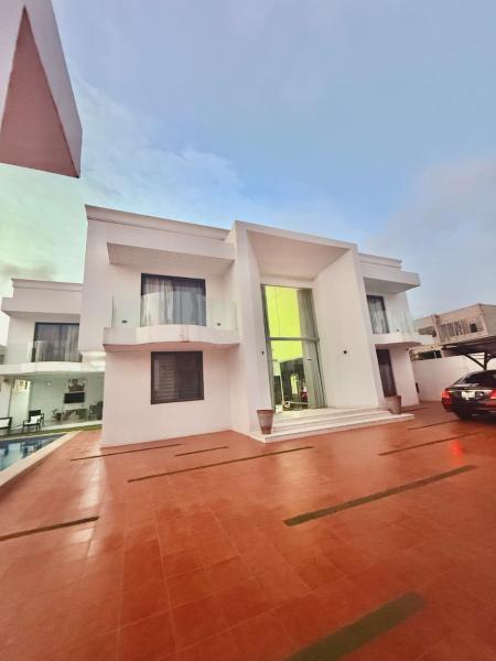 Modern Oasis In Central Accra - Accra
