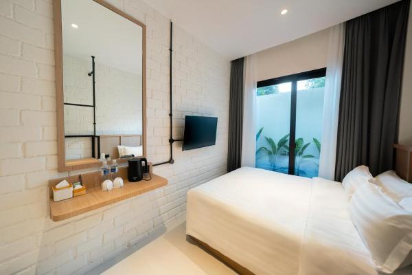 Luna Hotel - Batu Aji