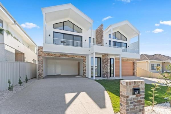 Woonona Beach Retreat 4br House With Pool - Austinmer