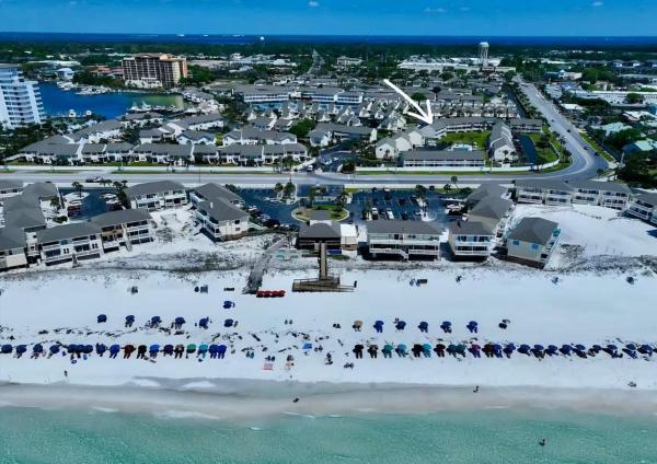 Sandpiper Cove 8140 - 500 Feet To The Beach! Pool In The Back Yard! - Destin, FL