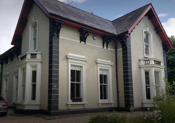 1 Bedroom Apartment Victorian Property & Gardens - Derry