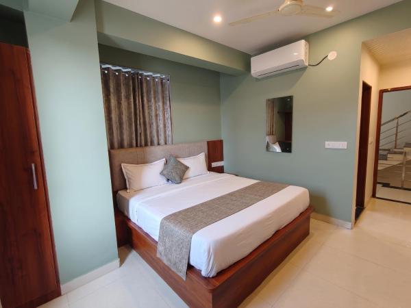 Fabhotels Royalcrest - Punjab