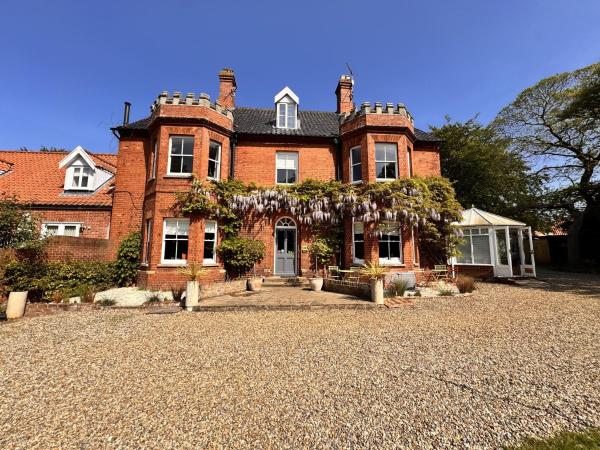Blakeney House - Blakeney