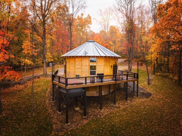 Shenandoah Yurt: Hot Tub~wood Stove~wifi~evcharger - Shenandoah National Park