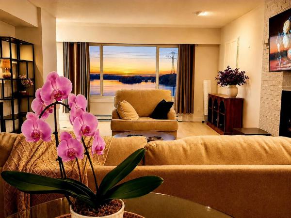 Charming 1-bedroom Suite With Ocean View In Prince Rupert - Prince Rupert
