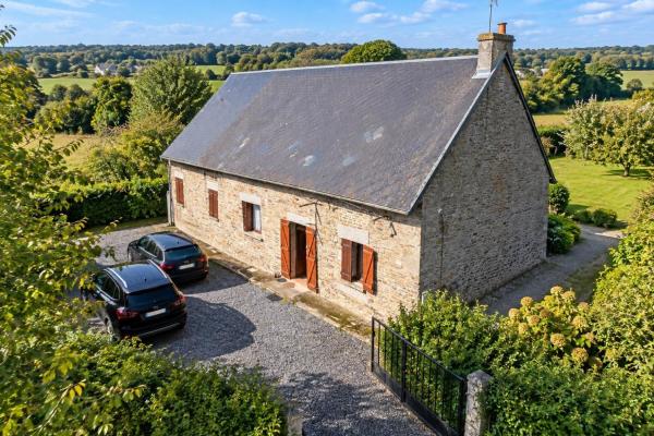 Lodge De Rully – 1h Mont St Michel - Flers