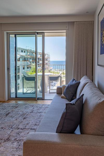 Saldouro Ap: Sea View | Gym & Workstation - Madalena
