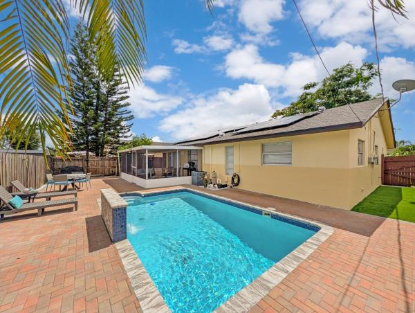 Deerfield Coastal House - Cozy Stay - Coral Springs, FL