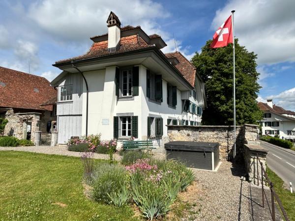 Stiftung Egg - Zur Ruhe Kommen Im Geschützten Baudenkmal - Thoune