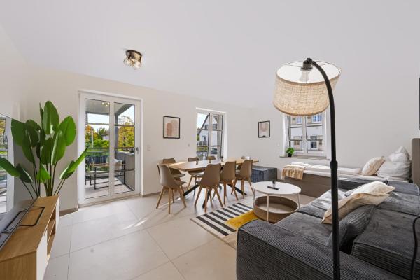 Freshimmo - Zentral, Balkon, 3 Zimmer, Fußläufig Zum Bahnhof, Saniert Und Modern - Bietigheim-Bissingen