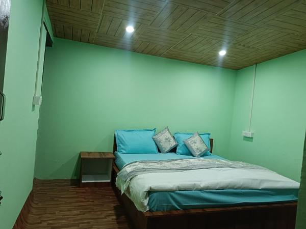Raya Home Stay - 레