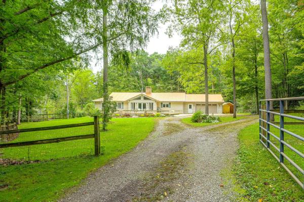 Nature Lover's Cottage On Wooded Acreage - Spring Lake, Ashland