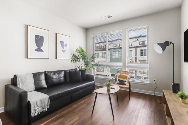 Stylish 1br Gem - Gym & Game Room - Metro Access - Alexandria, VA