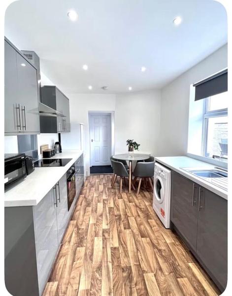 2 Bedroom Flat In Sunderland Near Stadium & City - Stadium of Light