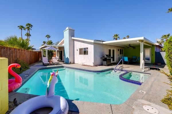 3 Mi To Dtwn! Home W/ Sauna & Pool In Palm Springs - Palm Springs