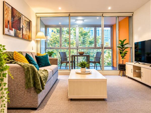 Koala Nest Central Adelaide 1br Apartment With Pool & Sauna - Koala Stay - Stirling