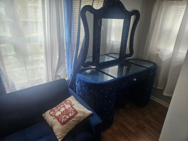 Family Room In Irvington - Newark, NJ