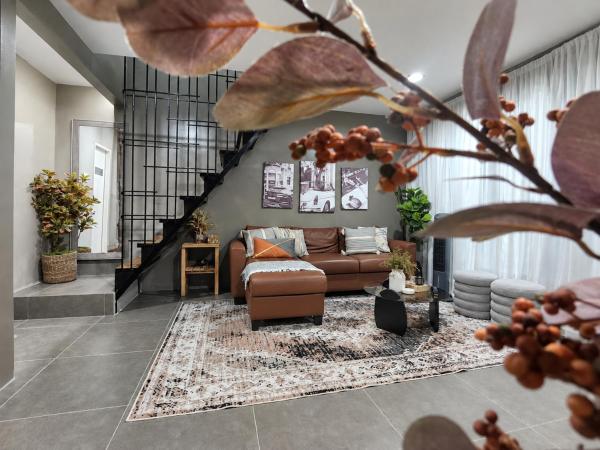 Semi-industrial Cozy Home - Pototan