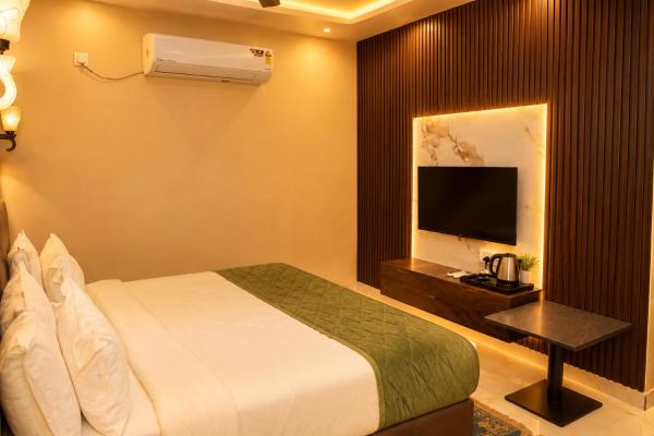 Hotel Golden Aura Inn - Gwalior