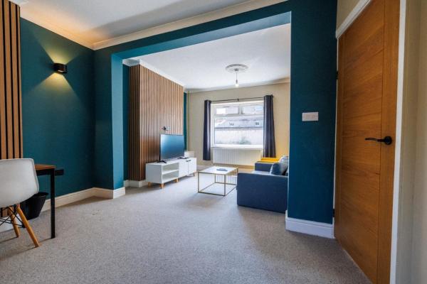Glebe Suite I Cozy 2br I Close To Barry Town I Near Jenner Park Football Club I Wifi I Parking I Easy Cardiff Access - Barry