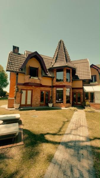 Casa Exclusiva Campos Do Jordão 4 Suítes E Jardim Privativo - Santo Antônio do Pinhal