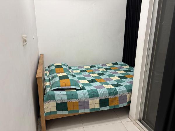 Secure Bashundhara Studio, Smart Lock & Wifi - Bangladesh