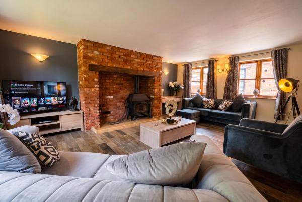 Barn Cottage, Welford - Log Fire & Parking - Gloucestershire