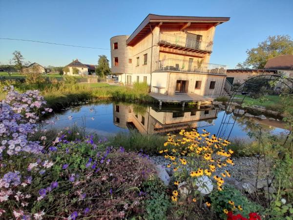 Gemütliche 60 M2 Ferienwohnung Mit Schwimmteich - Lambach