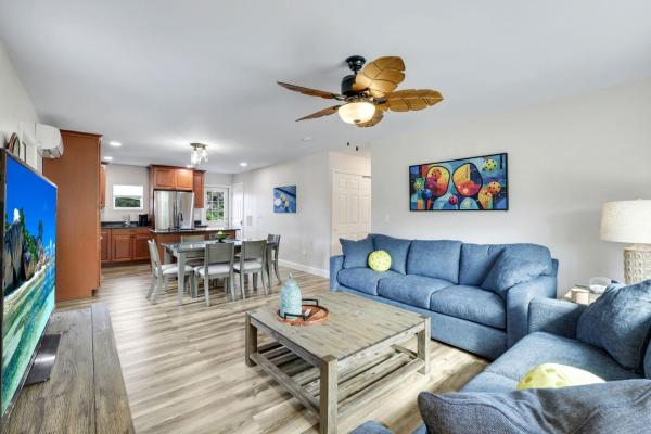 Walk To Pickleball Courts Courtside Stay Sleeps 4 - Naples, FL