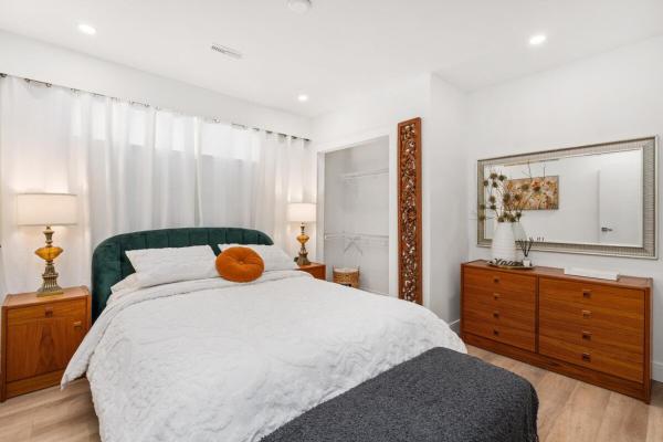 Stylish 3br Basement Suite - Quiet Vancouver Area - Burnaby