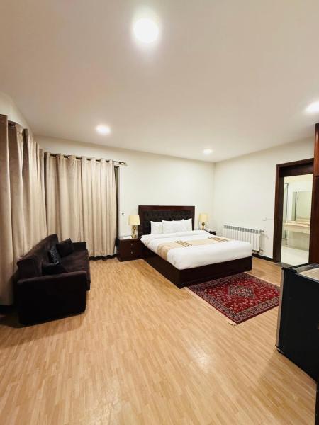 Rockcliff Resort Royal Presidential Suite With Sunroom & Terrace - Kashmir Point - Pakistan