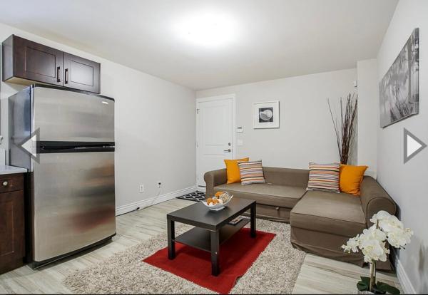 Comfortable 1 Bedroom Basement Suite - Coquitlam