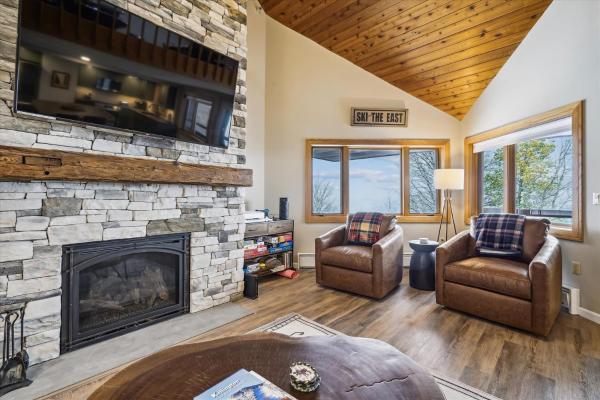 Highridge B7 Stylish 4br Condo With Sauna, Hot Tub, Fireplace & Sports Center - Killington, VT