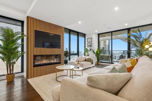 36th Floor Luxury 1br City Views Pool & Carspace - Brighton, Australia
