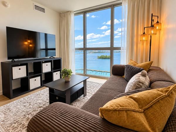 Noir On First The 20th Skyhigh- Hotel Amenities - Fort Myers, FL