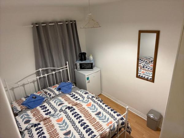 Ha Penny Bridge House , Private Double Room With River Liffey View, Perfect Location - Malahide