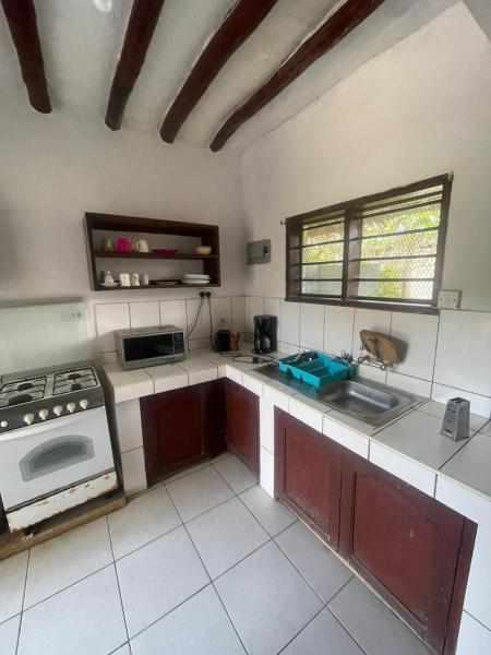Spacious Studio Near The Beach - Diani Beach