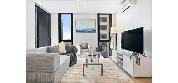 High-rise Cbd Escape With Pool, Gym & Breathtaking City Views - Melbourne
