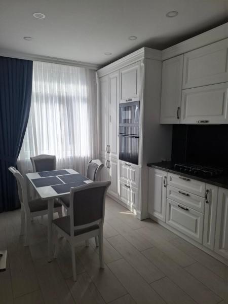 Urban Bloom Residence - Kisjenő