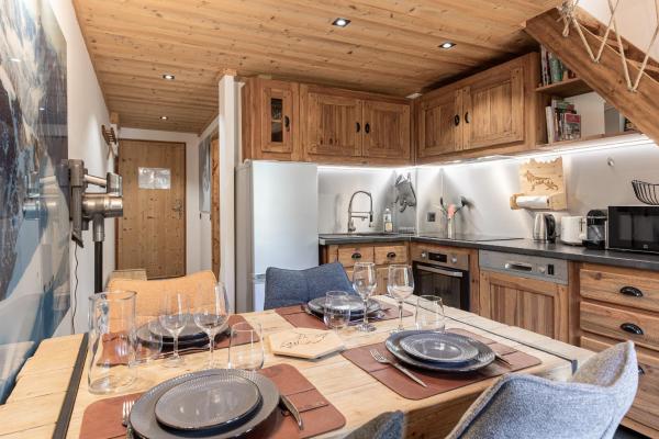 The Wolf - By Care Concierge - Les Houches