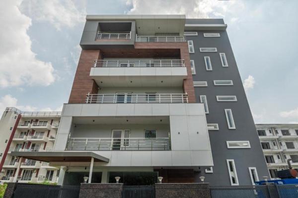 Lamba Medicity Hotel - Gurugram