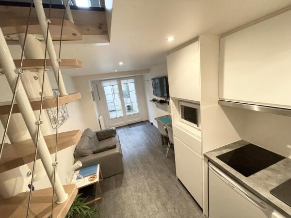 Maisonnette Avec Terrasse En Centre-ville, Non-adaptée à Tous - Deauville