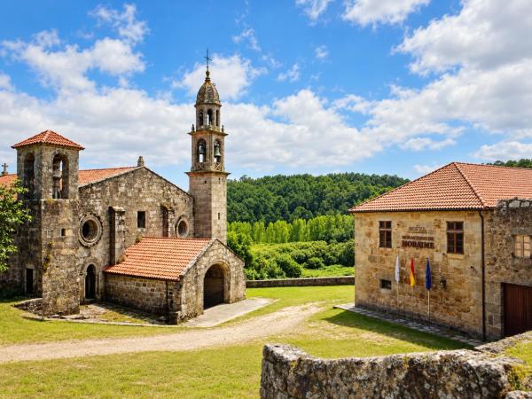 Monasterio De Moraime - Dumbría