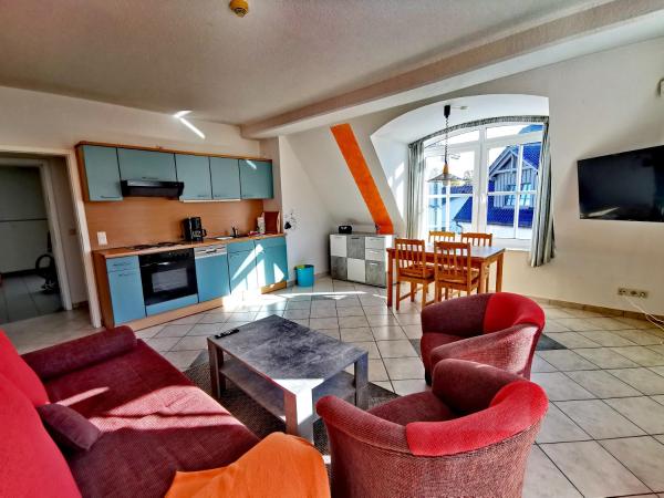 Bernsteinhaus In Zingst Gemütliche 2-raum-wohnung Mit Südbalkon - Nr 5 - Darß